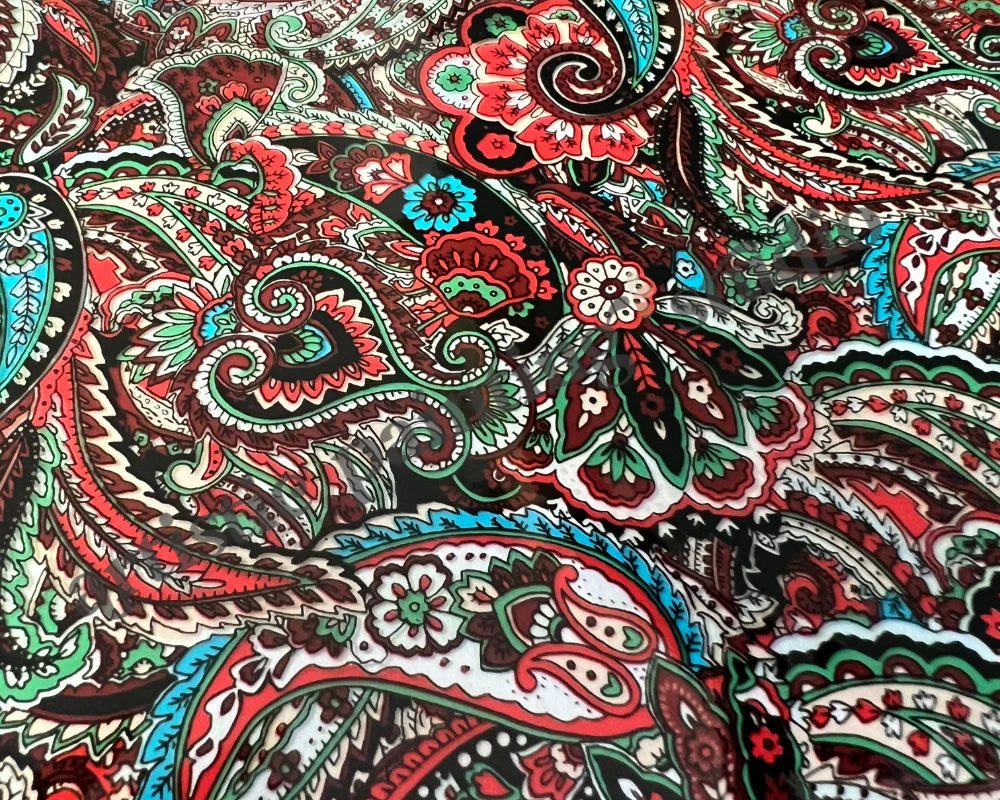 Moxie Paisley Foil Transparent – Walls and more By Mimi